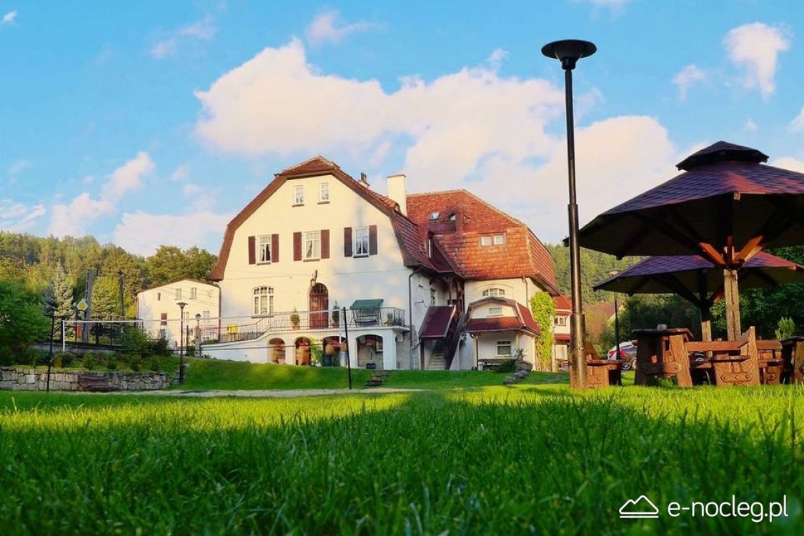 Tanie Noclegi Duszniki-Zdrój - Noclegi w Dusznikach-Zdroju od 20 zł