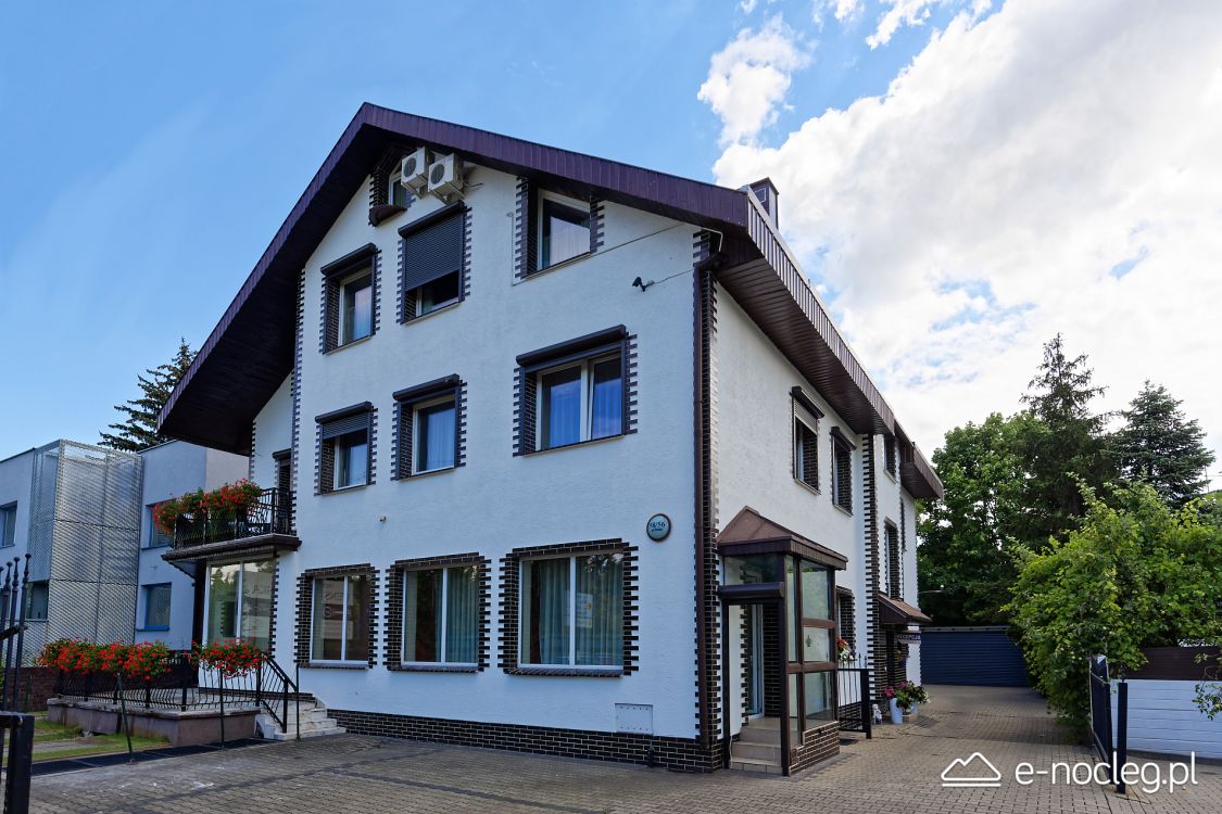 Tanie Hostele Poznań - Hostele w Poznaniu od 20 zł